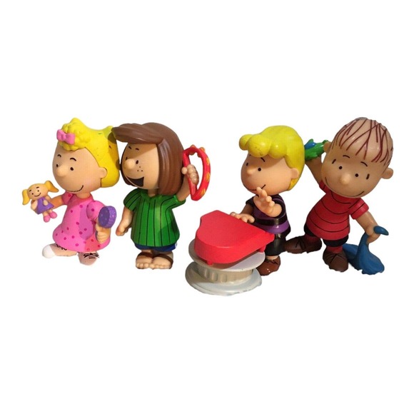 Just Play | Accents | Peanuts Characters Figurines Charlie Brown Sally ...